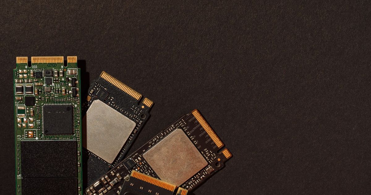Phison Passes NAND Squeeze to Customers as Flash Prices Soar | LavX ...